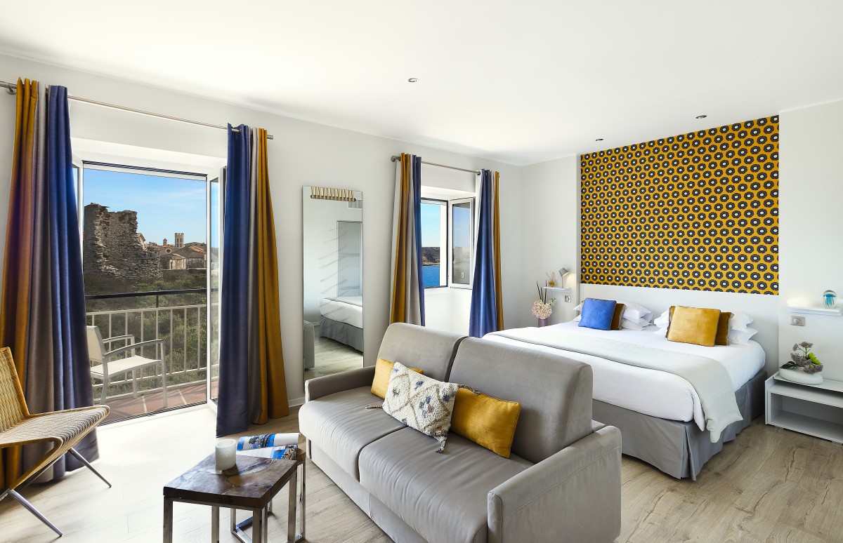 Santa Teresa Hotel, Bonifacio - CORSICA - Travered: Hotel & Residence ... Santa Teresa Hotel, Bonifacio - CORSICA - Travered: Hotel & Residence ...
