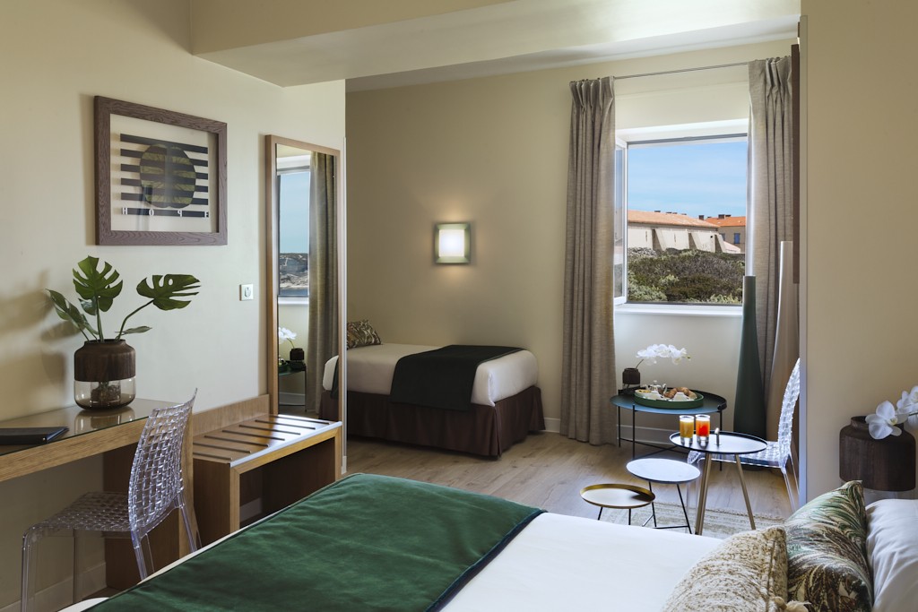 Santa Teresa Hotel, Bonifacio - CORSICA - Travered: Hotel & Residence ...